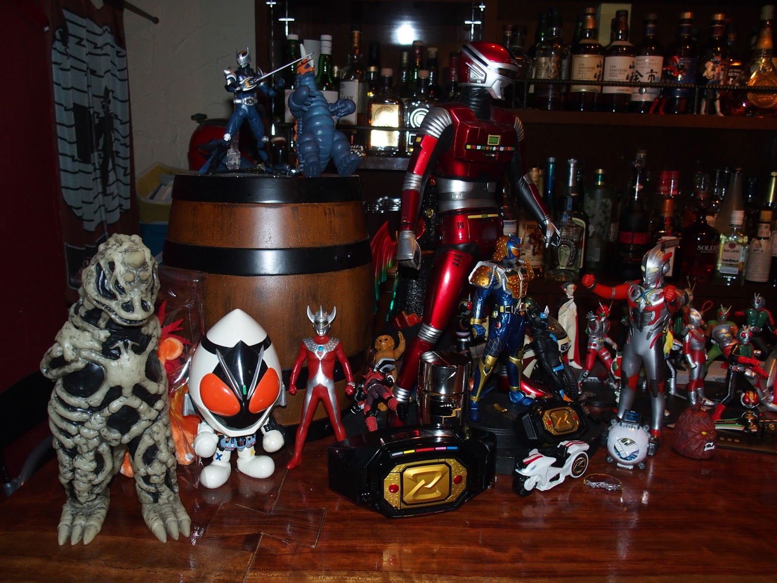 Sidelong Glances of a Pigeon Kicker: CYCLONE! Ginza's Tokusatsu Bar Has ...