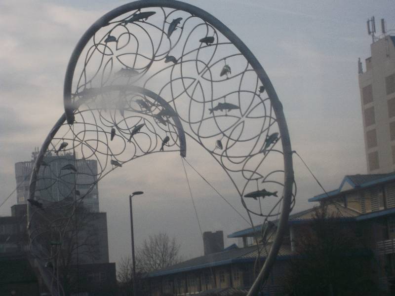 London buses one bus at a time: the return: The EL2 Route