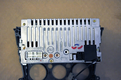 snackeyes: 2005 Subaru Outback AUX-IN Hack Via Radio Module