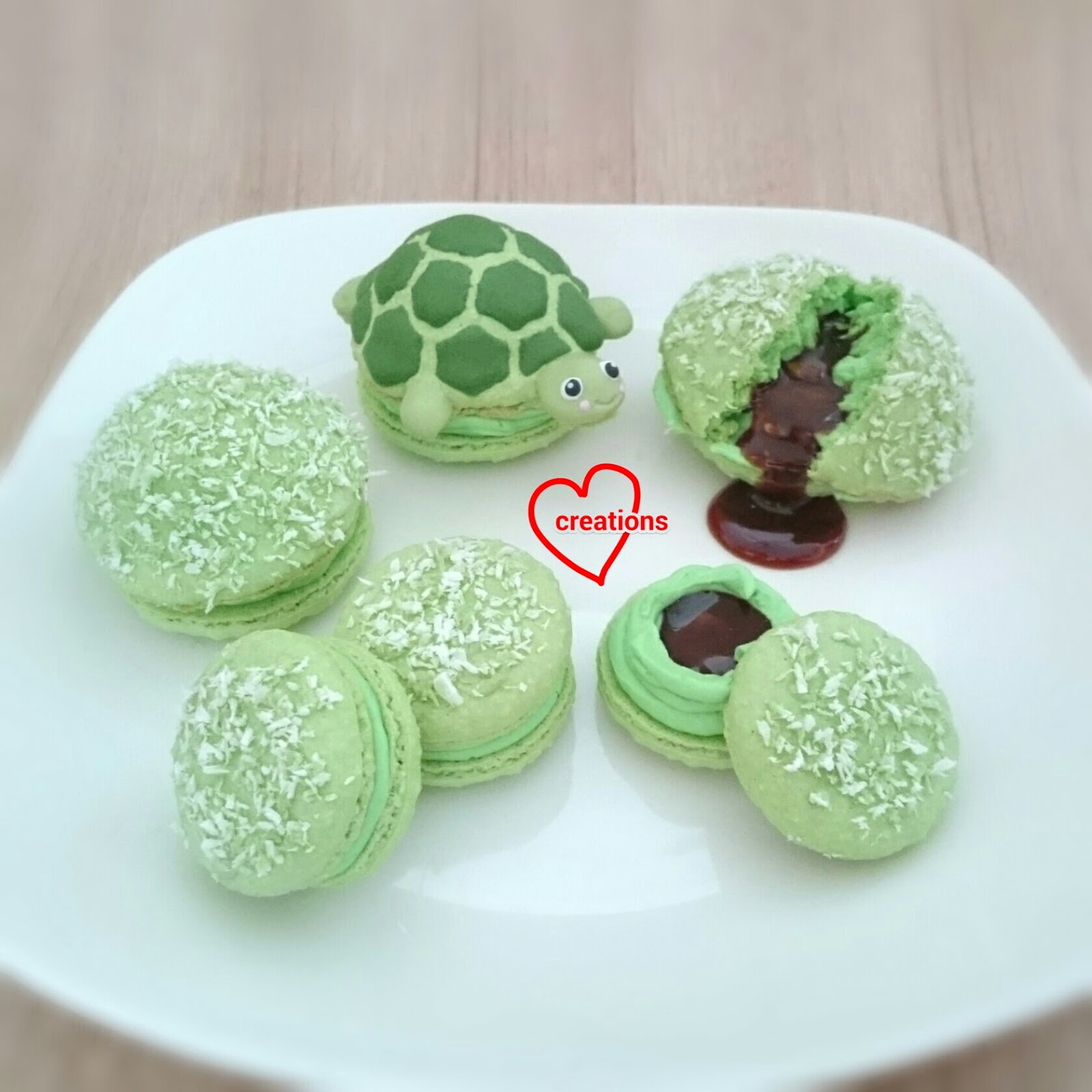 Loving Creations for You: Ondeh-Ondeh Macarons (3D Shells!)