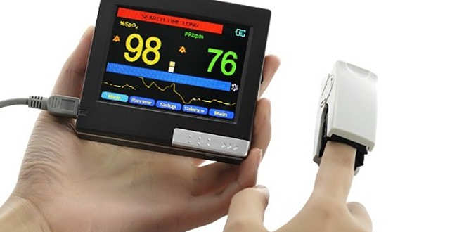 Notidiario de Oscar: Desarrollan primer monitor cardíaco portátil ...