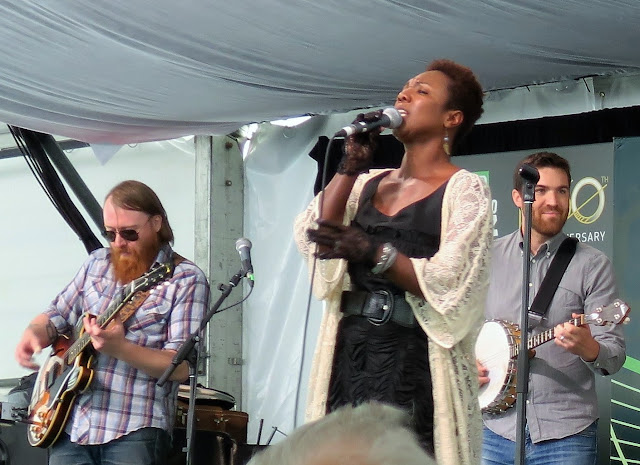 Living Rootless: Toronto: Jazz Festival 2016: Dione Taylor