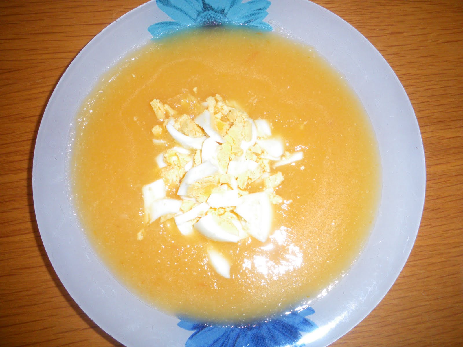 O que há pró jantar?: Sopa rica de legumes com ovo cozido