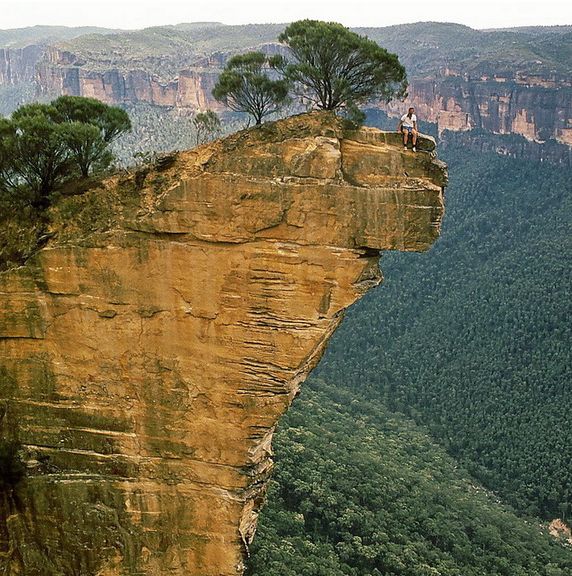 10 ชะง่อนผา (Hanging Cliff) ที่มีชื่อเสียงระดับโลก | Dek-D.com