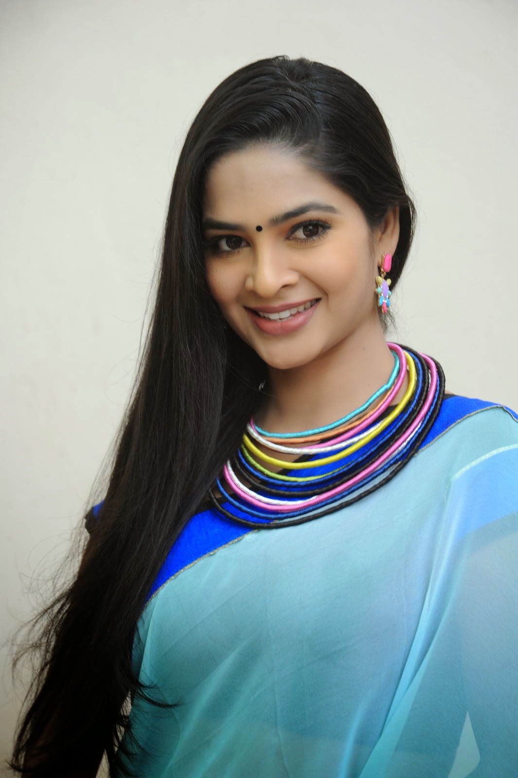 Madhumitha Latest Lovely Photos In Saree - HD Latest Tamil Actress ...