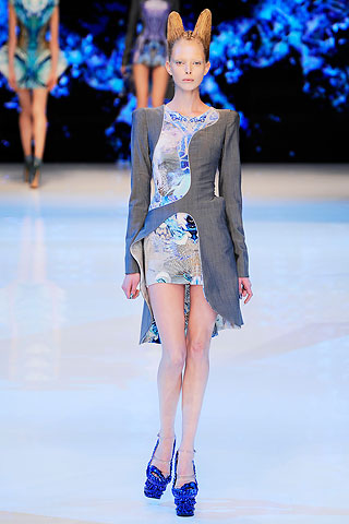 Sophies Elevator: Alexander McQueen S/S 'Plato Atlantis' Collection