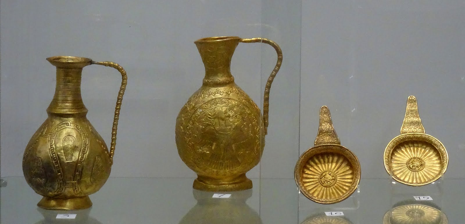 Hidden and little known places: The golden treasure of Khan Asparuh ...