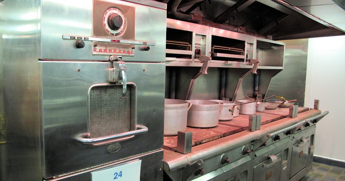 Retromobe - retro mobile phones and other gadgets: Raytheon Radarange ...