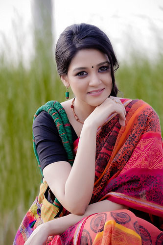 Sharlin Farzana Bio | Life in Bangladesh