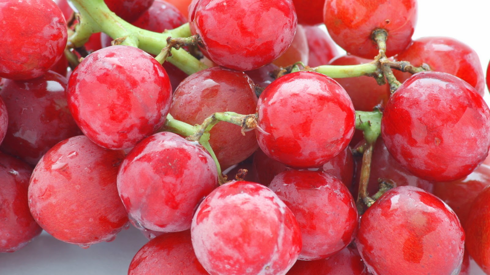 Wallpapers World: Red Grapes