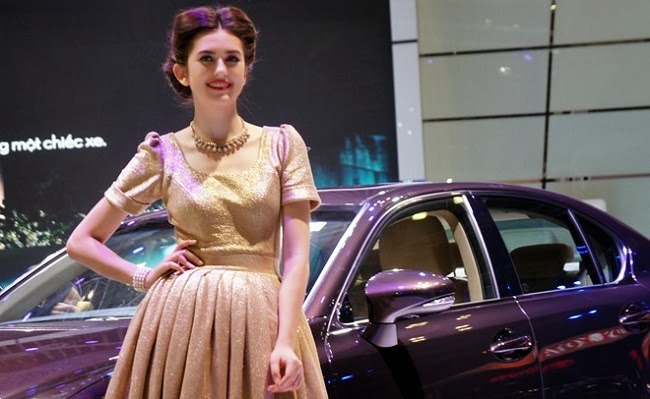 2013 Vietnam Motor Show Girls | Carsfresh