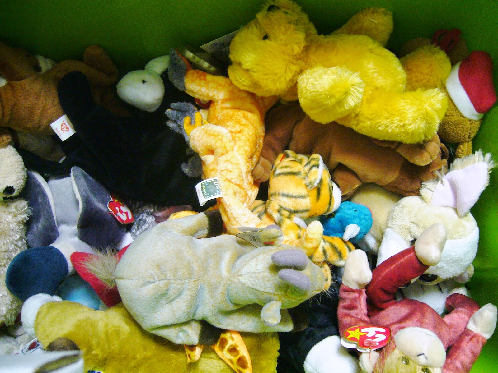 Simply Shoeboxes: Prepping for Our Family Operation Christmas Child ...