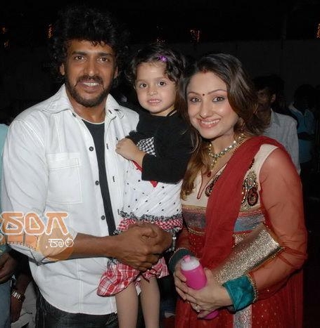 Kannada Actor Upendra Family Photos | Kannada Actor Upendra Real-Life ...