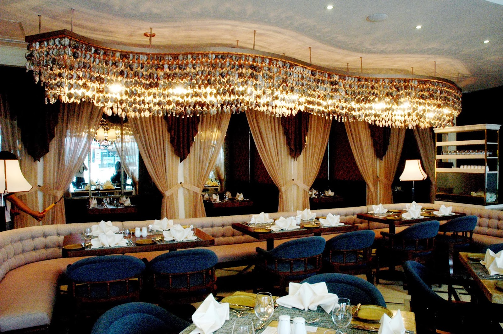 DUDE FOR FOOD: Cowrie Grill: Manila Hotel's Signature Restaurant Opens ...