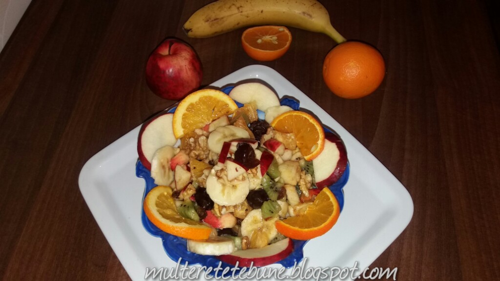 RETETE: Salata de fructe