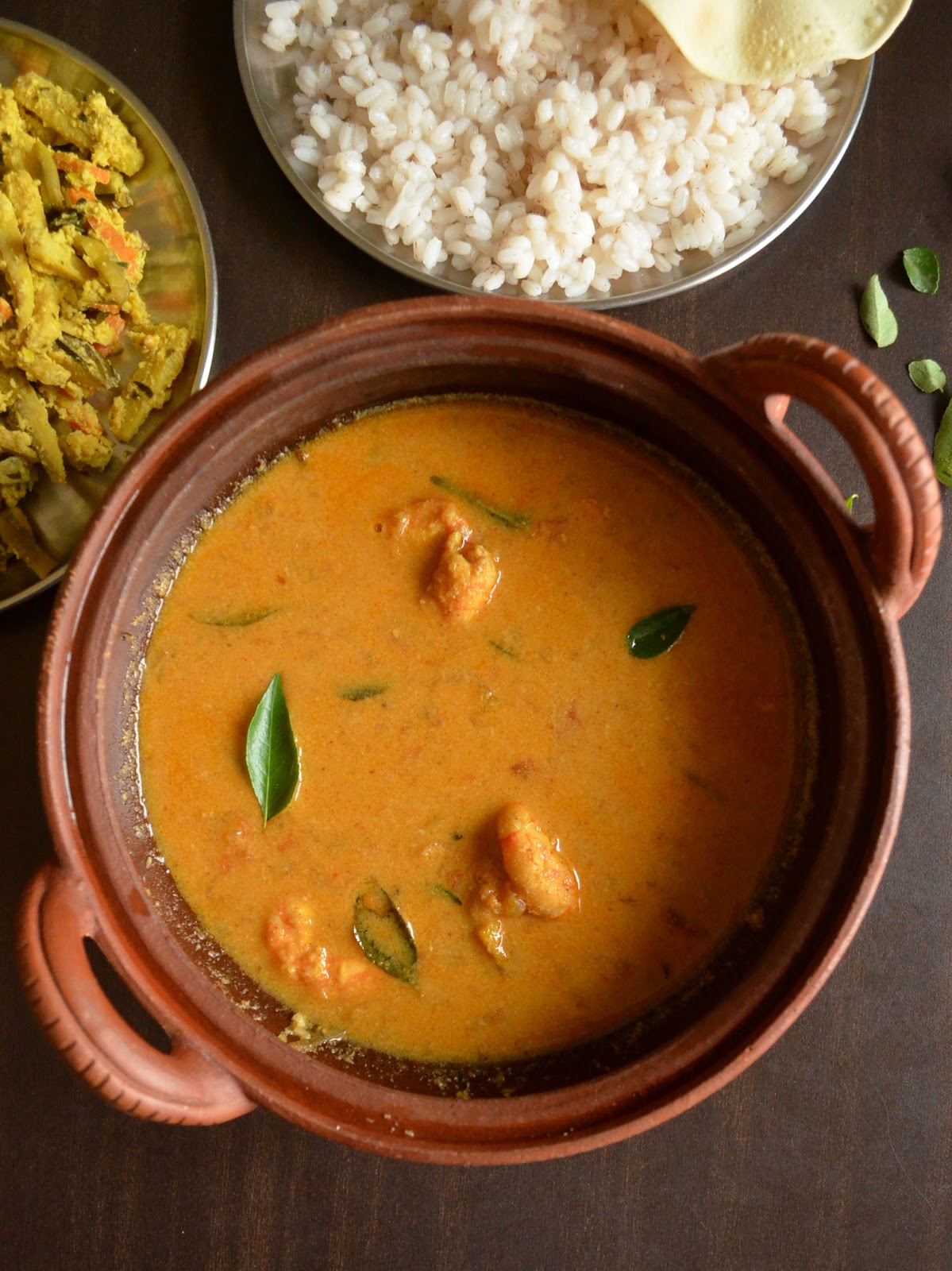 Indulge...: Chemmeen Curry | Konju curry | Malabar Style Chemmeen ...