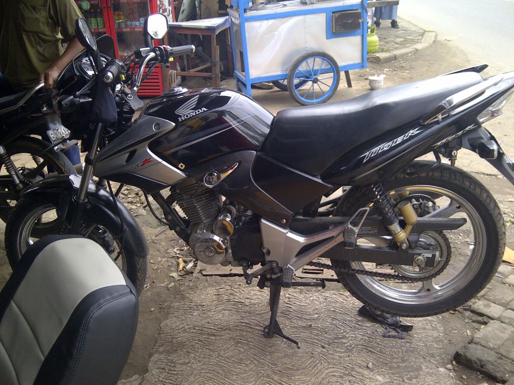 Dijual Honda Tiger Revo 2009 Best Modifikasi Motorcycles - Gambar ...