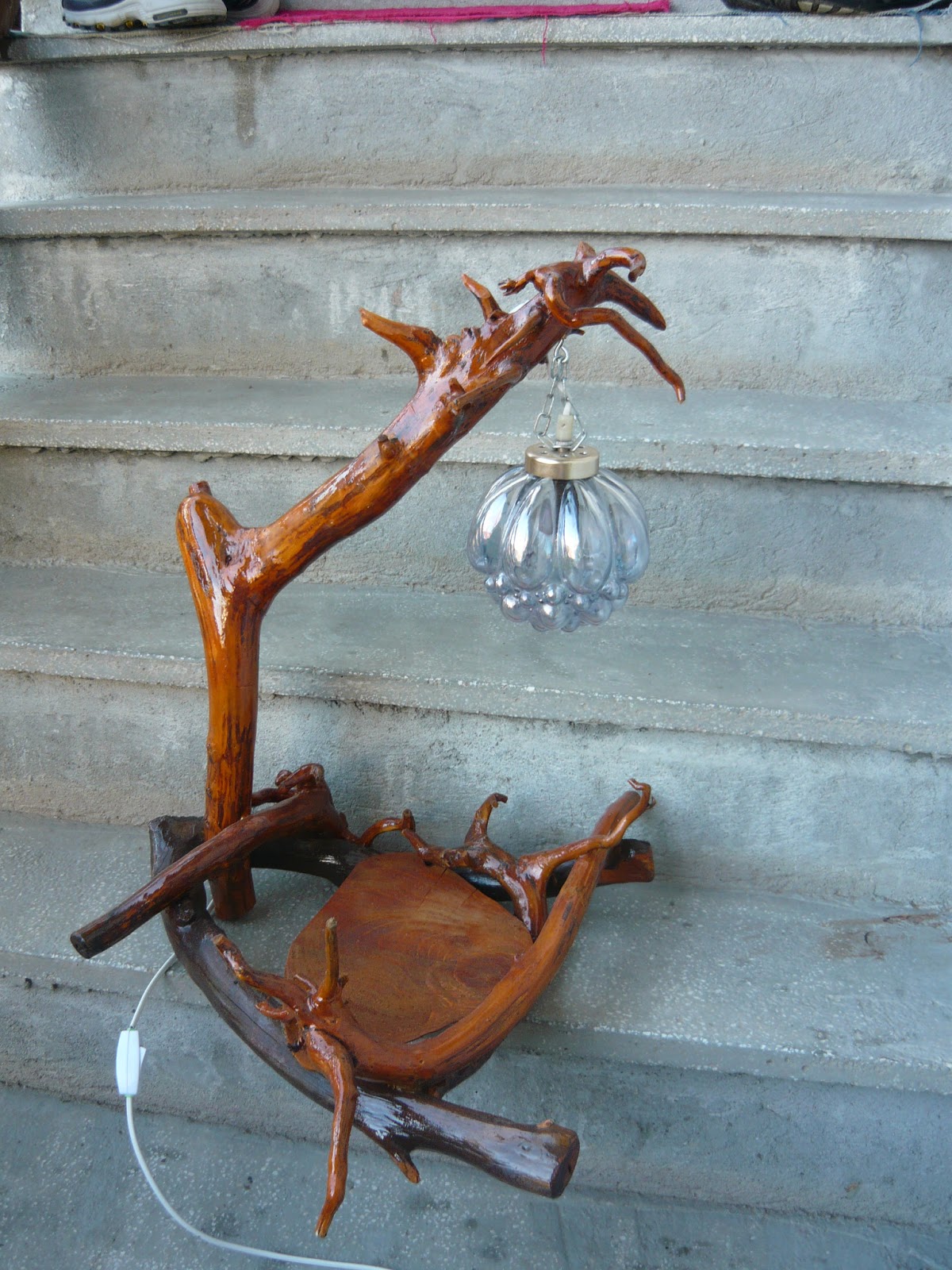 Veioze rustice ianuarie 2013 | Ciudatenii Rustice - Poze mobilier ...