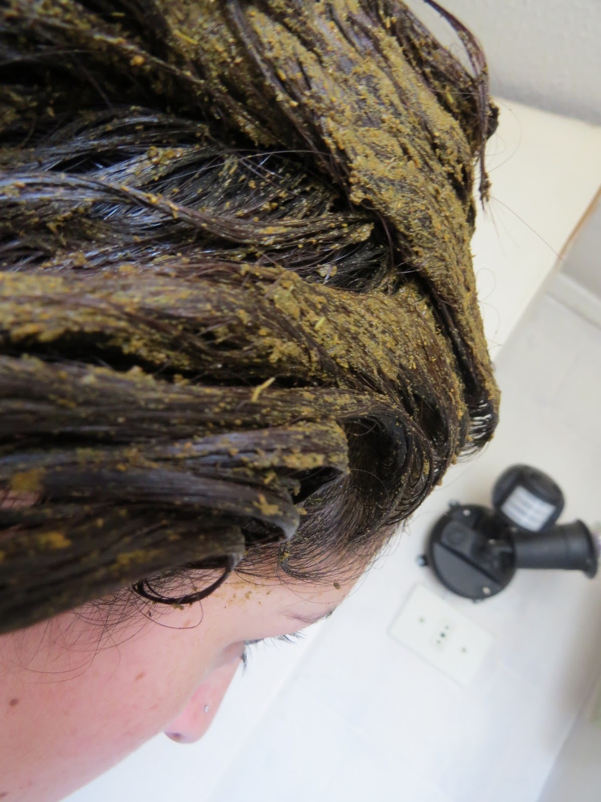 our beauty bag ::: Cómo aplicar henna en el cabello: paso a paso