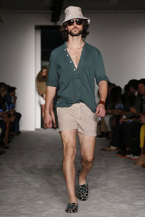 "Sunday Runway - Tendrils