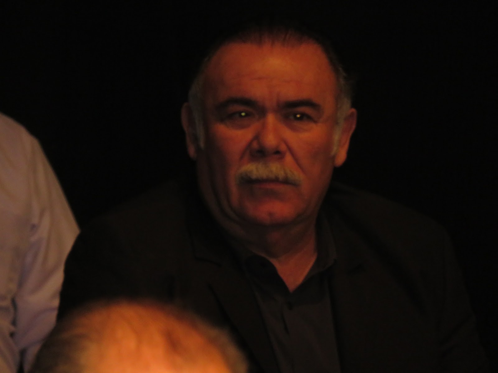 ESPECTACULARIO: LA OSCURIDAD DE JESUS OCHOA EN LA ANDA