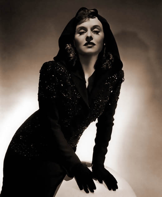 Dazzling Divas: Paulette Goddard