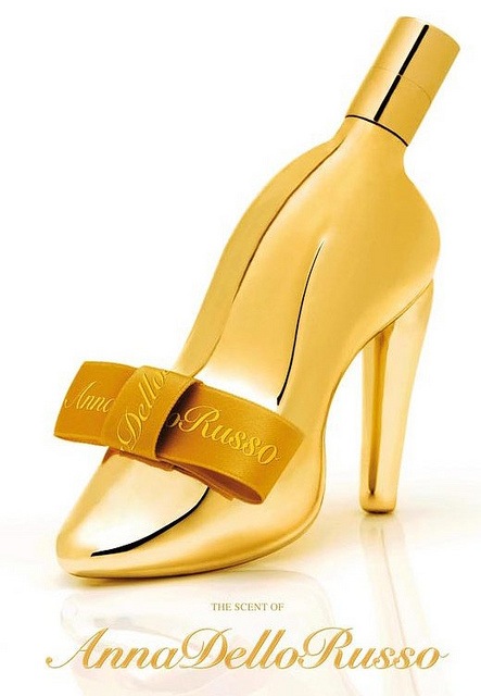 FASHION art BREAK!: Voglio il tuo profumo! Ombrelli, Yosh e Chanel...