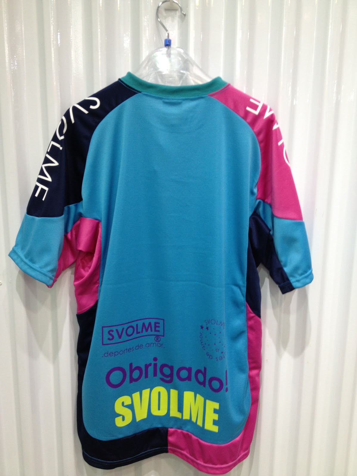 SVOLME SINGAPORE: colourful jersey