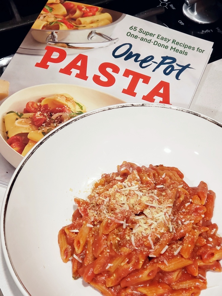 Munching On Books: One-Pot Pasta