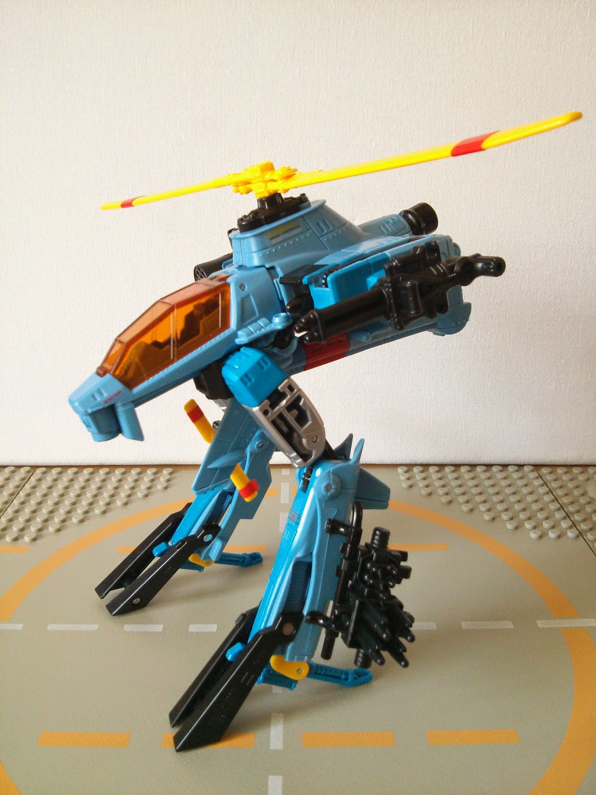 Toybox Soapbox: Transformers Generations Whirl Voyager Class Review