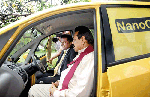 Yellow Tata Nano cabs in Sri Lanka | Pakistan Defence