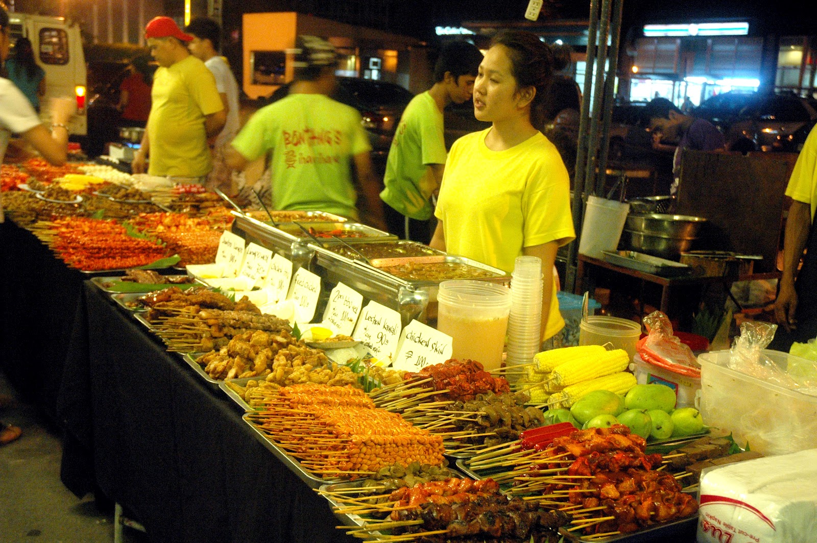 DUDE FOR FOOD: Food News: Sights and Flavors at the Distrito at Makati ...