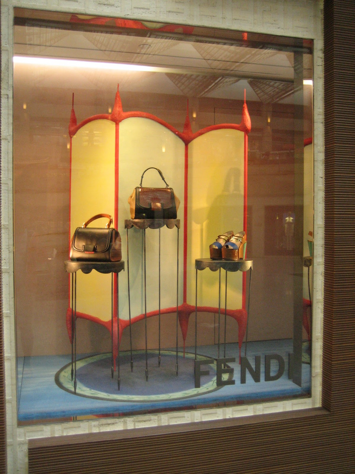 mylifestylenews: 《Fendi @ SS2011》