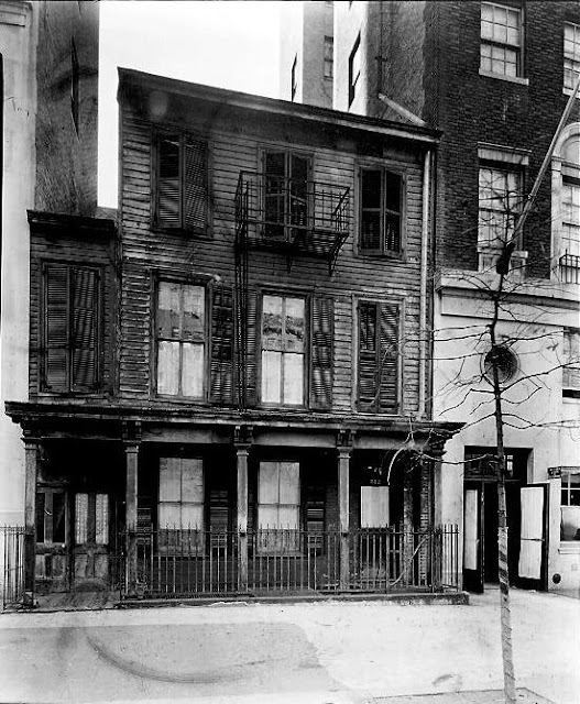 NEW YORK TOURS BY GARY : West 110th street and the area around west 110th.