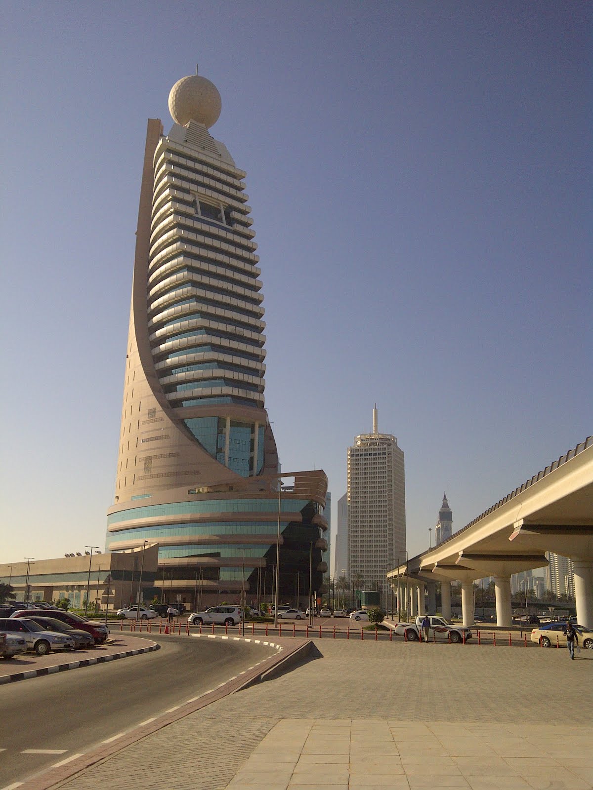 emirates live: Etisalat - Al Kifaf Main Building