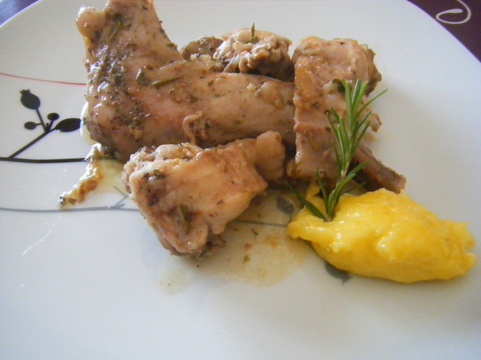 recetas sencillas 2: CONEJO AL VINO BLANCO CON SALSA ALIOLI