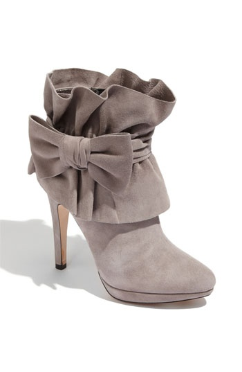 Beautiful Bootie For An Amazingly Gorgeous Look - Creative Ideas