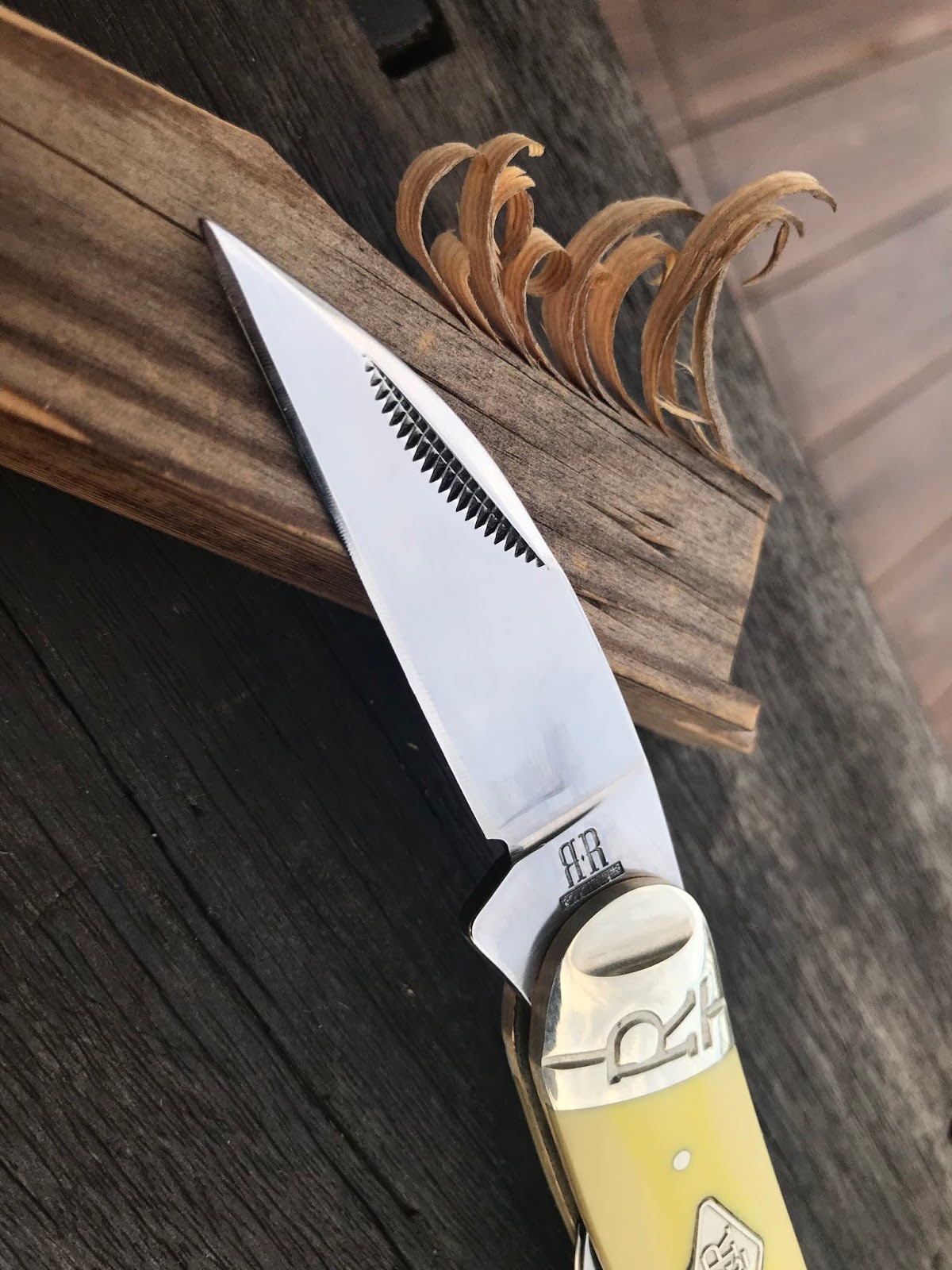 ROUGH RIDER CLASSIC CARBON SWAYBACK WHITTLER