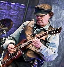 RETRO KIMMER'S BLOG: GUITARIST STEVE HUNTER: NYLON CAFE BY KAREN ANN HUNTER