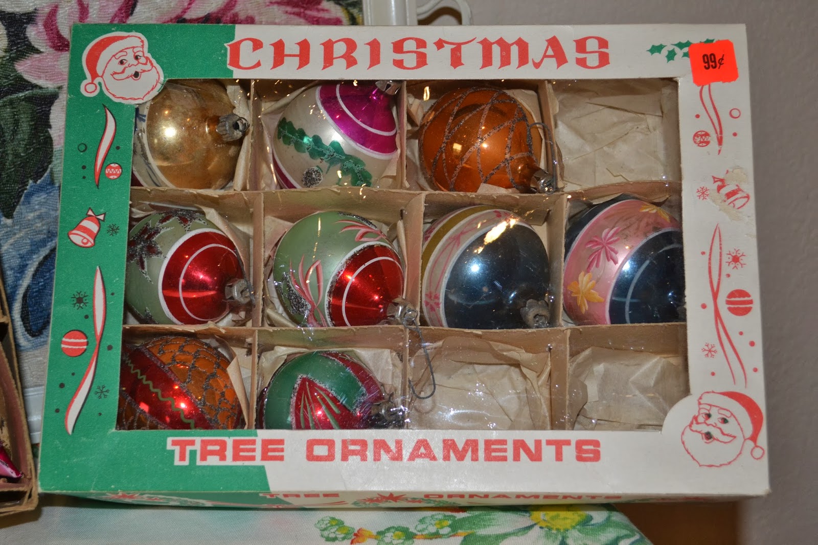 The adventures of two (Pyrex crazy) thrifting sisters........: More ...