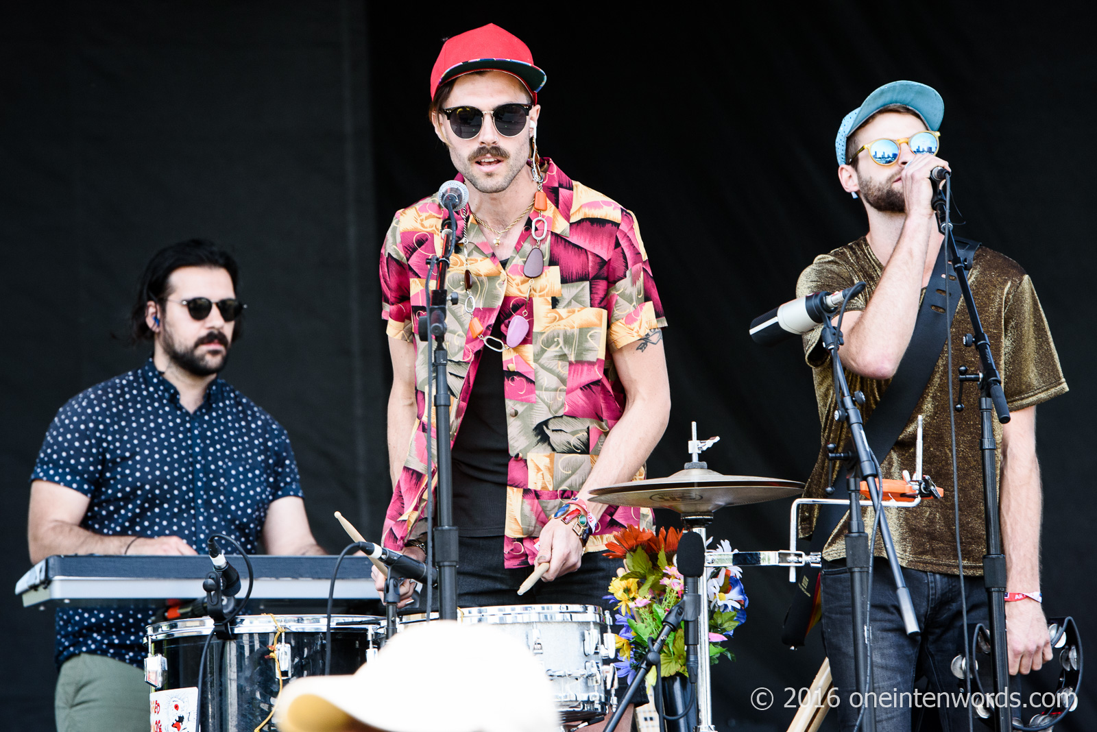 one in ten words: Field Trip 2016: Day 1, Band 3: Most People - Concert ...