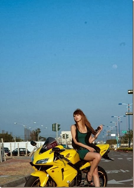 Korean Motorcycle Model | Wallpaper Racing Girls Model