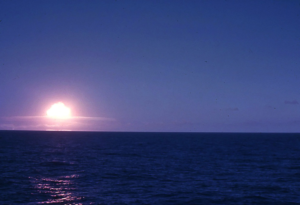 Koleksi Foto Letupan Nuklear Yang Paling AWESOME | Knowledge Is Power