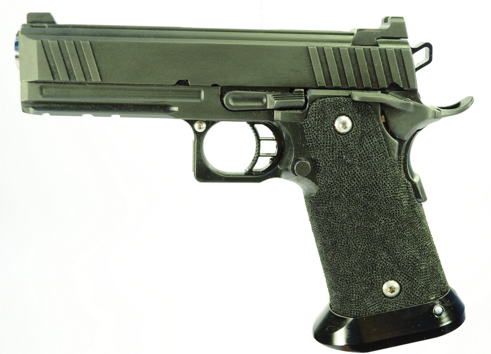 TACTICAL WAREFARE ARMORY: 1911-2011 PISTOLS