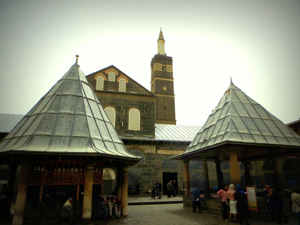 Visitar Diyarbakir, a capital do curdistão turco - VagaMundos