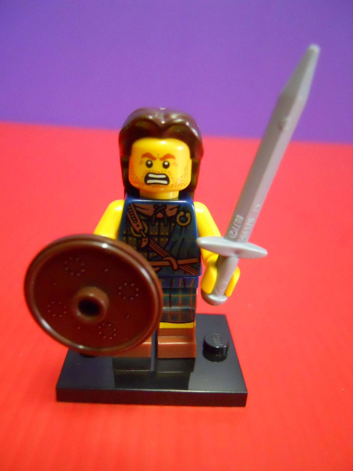 Dexters Diecasts (DexDC): Lego Minifigure Series 6 #2 ~ Highlander Warrior