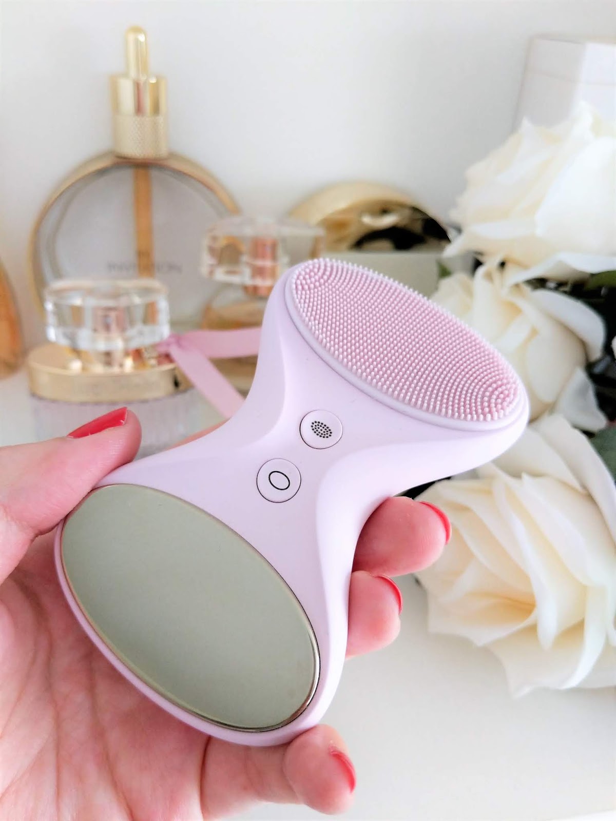 Beauty on Review: BeGlow TIA: All-In-One Sonic Skincare System