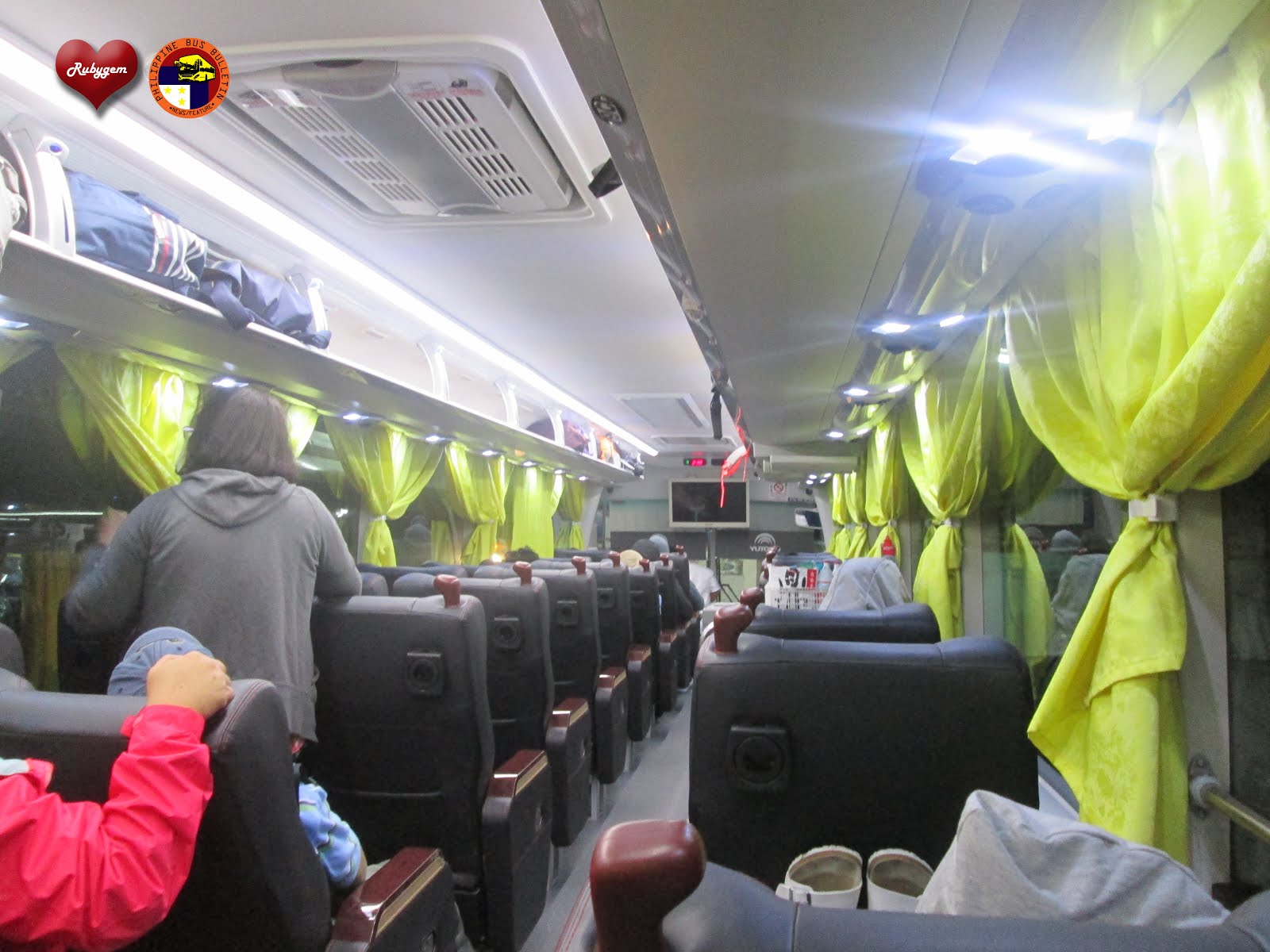 Philippine Bus Bulletin: JoyBus Executive: putting the 'Joy' in 'bus'