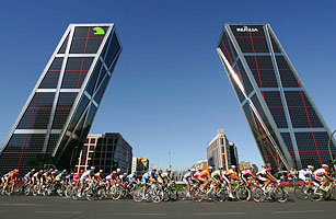 TERENCE CHOONG: Precarious Buildings