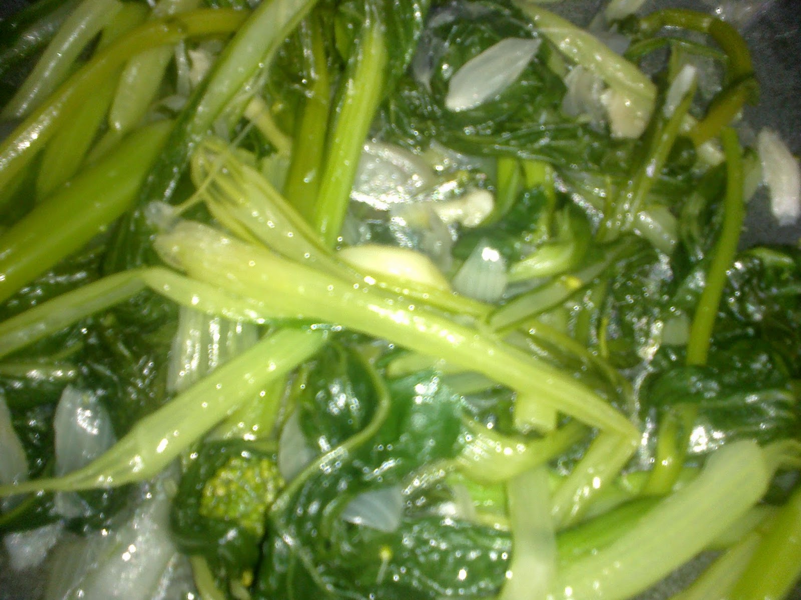 dalikan: Organic Food: Vegetable Sauté - Onion, Garlic and Flowering ...